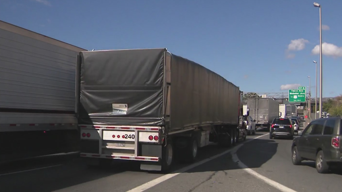 Residents call on Gov. Hochul to cancel Cross Bronx Expressway ...