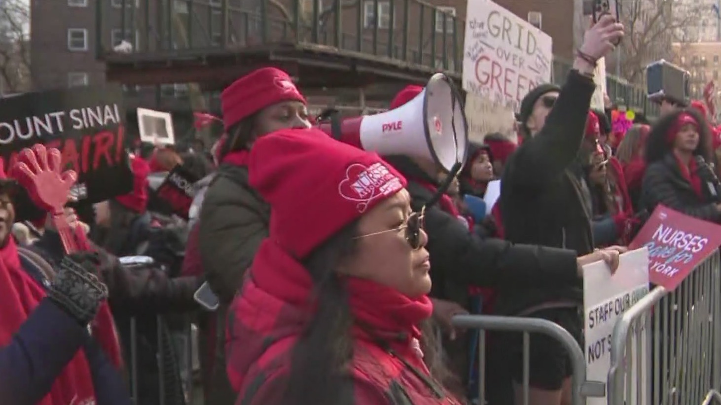 NYC nurses accuse Mount Sinai of lying about firings; hospital fires ...