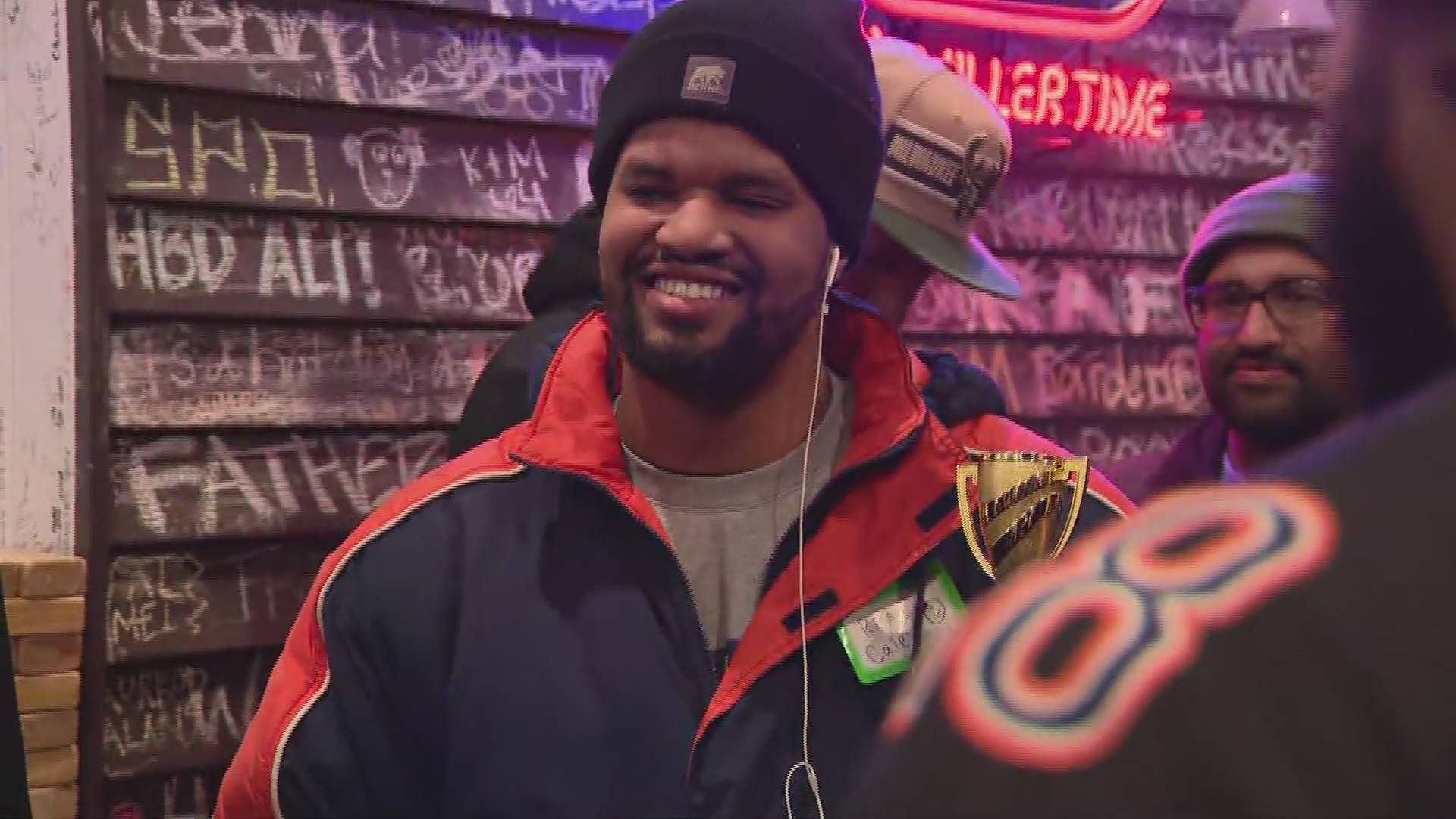 The Weiner’s Circle hosts Caleb Williams look-alike contest – WGN-TV