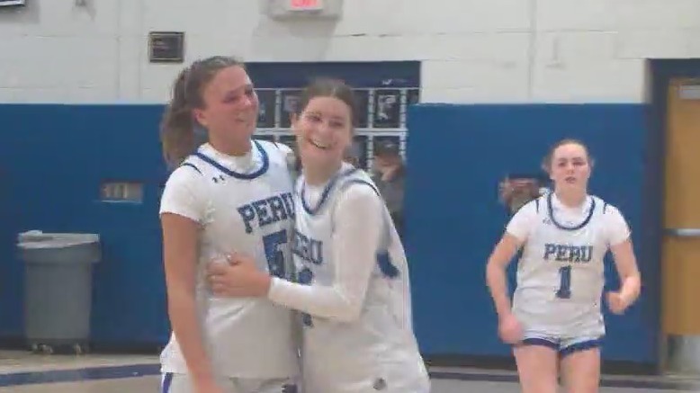 Peru Hawks Win Instant Classic vs CVU – ABC22 & FOX44
