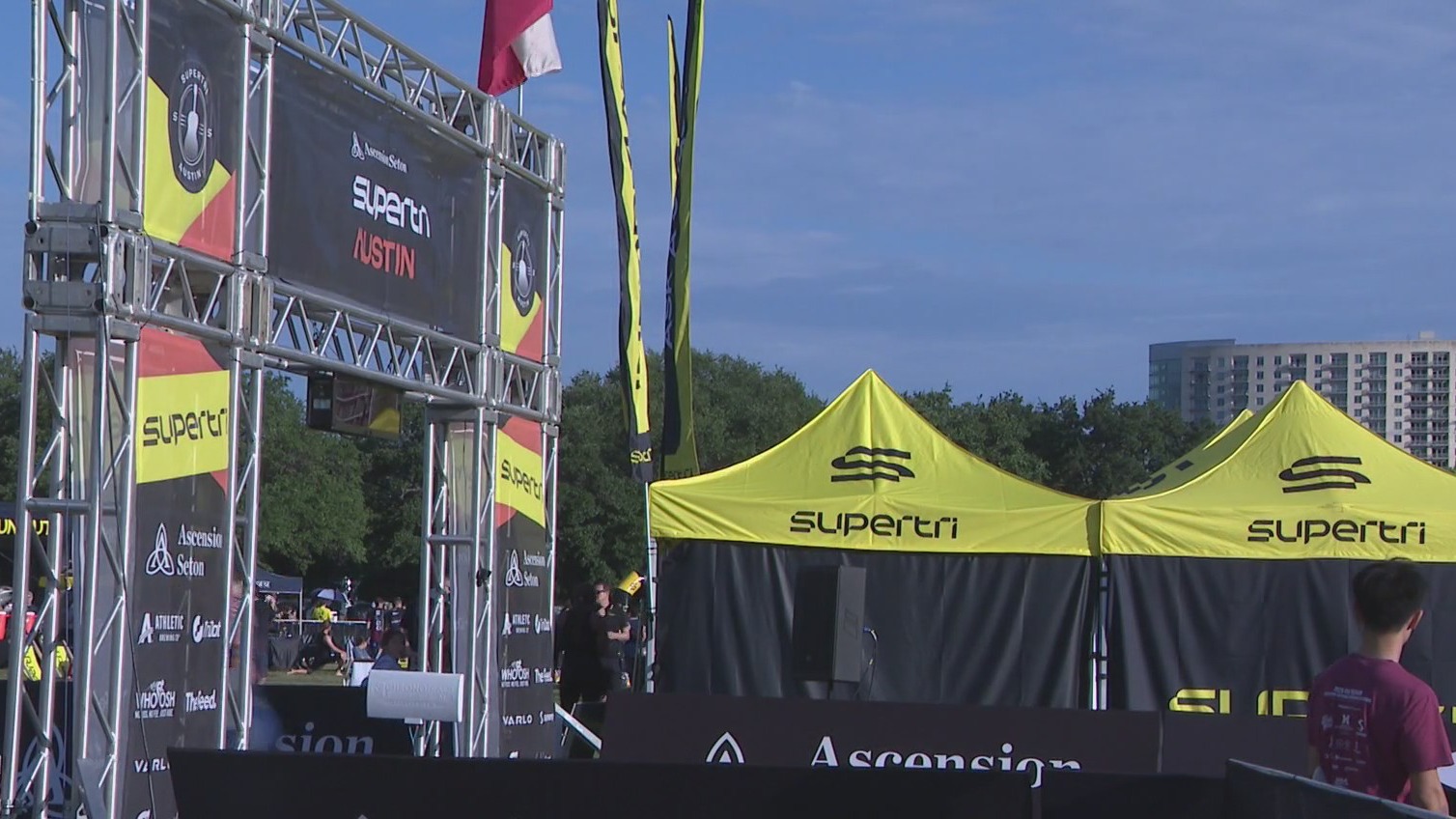 Hundreds of triathletes swim in Lady Bird Lake, bike and run Austin ...