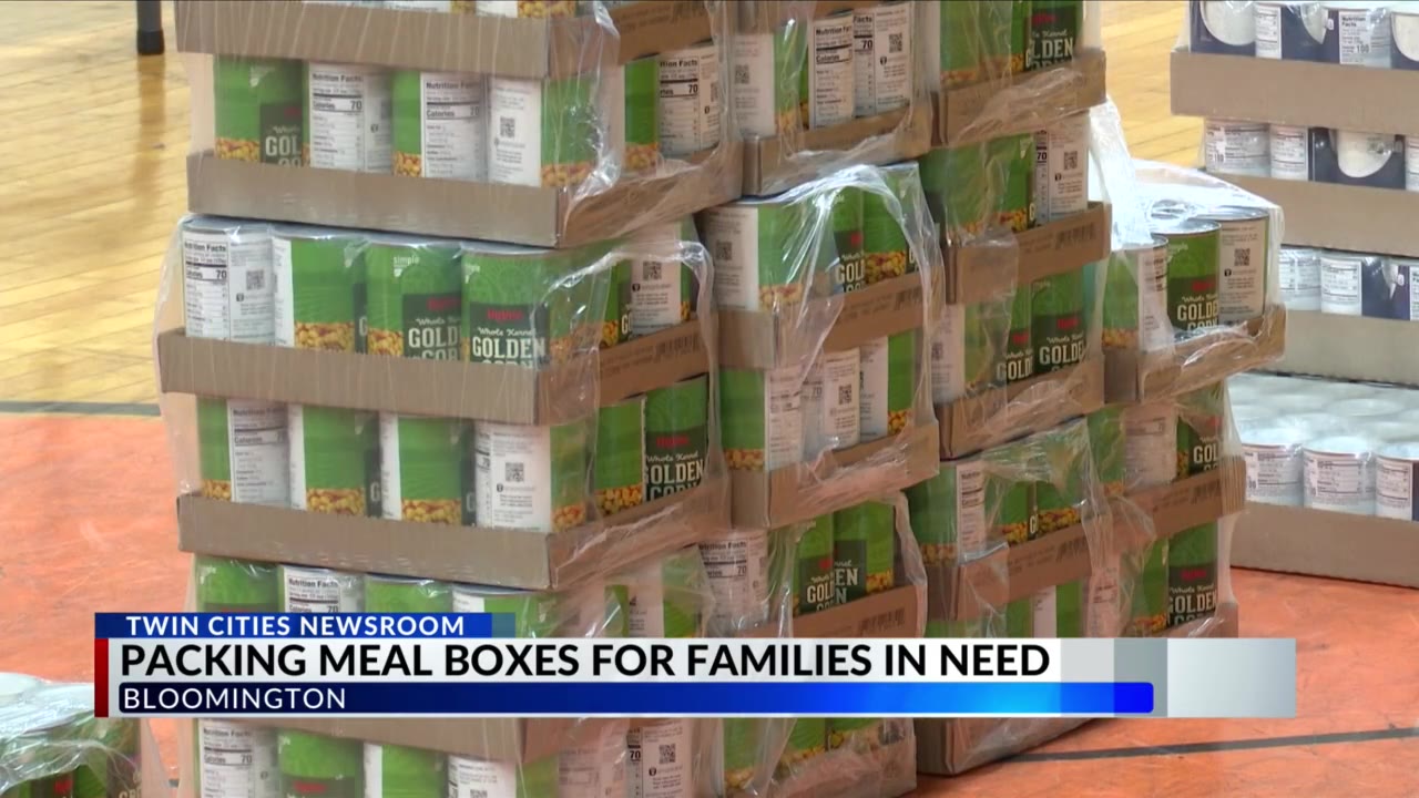 Packing meal boxes for families in need – CIProud.com