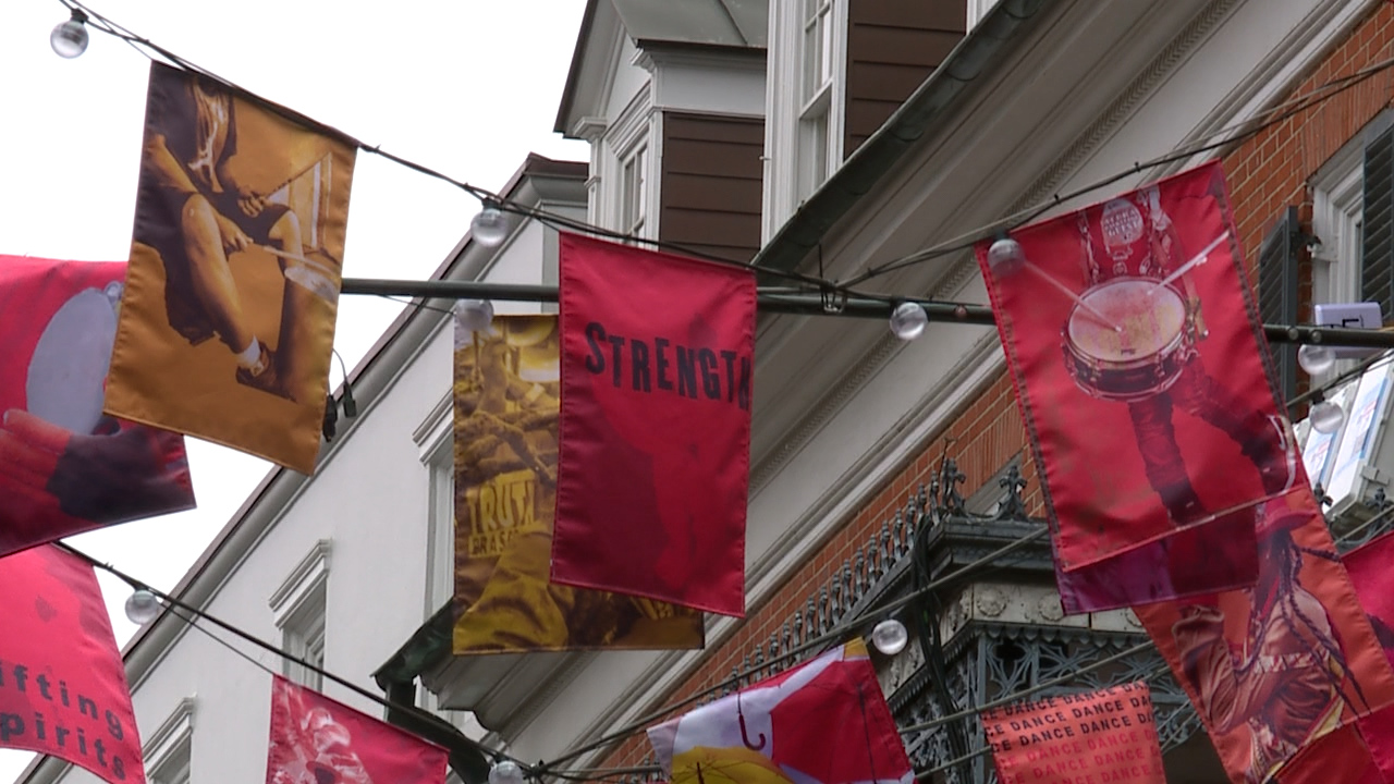 Second Line In The Sky memorial coming down on Bourbon Street – WGNO