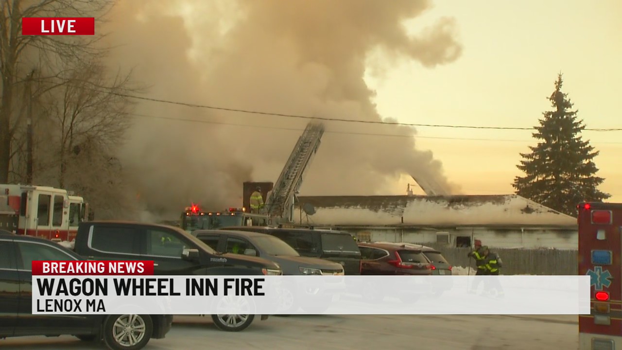 Crews battle fire at Wagon Wheel Inn in Lenox – NEWS10 ABC