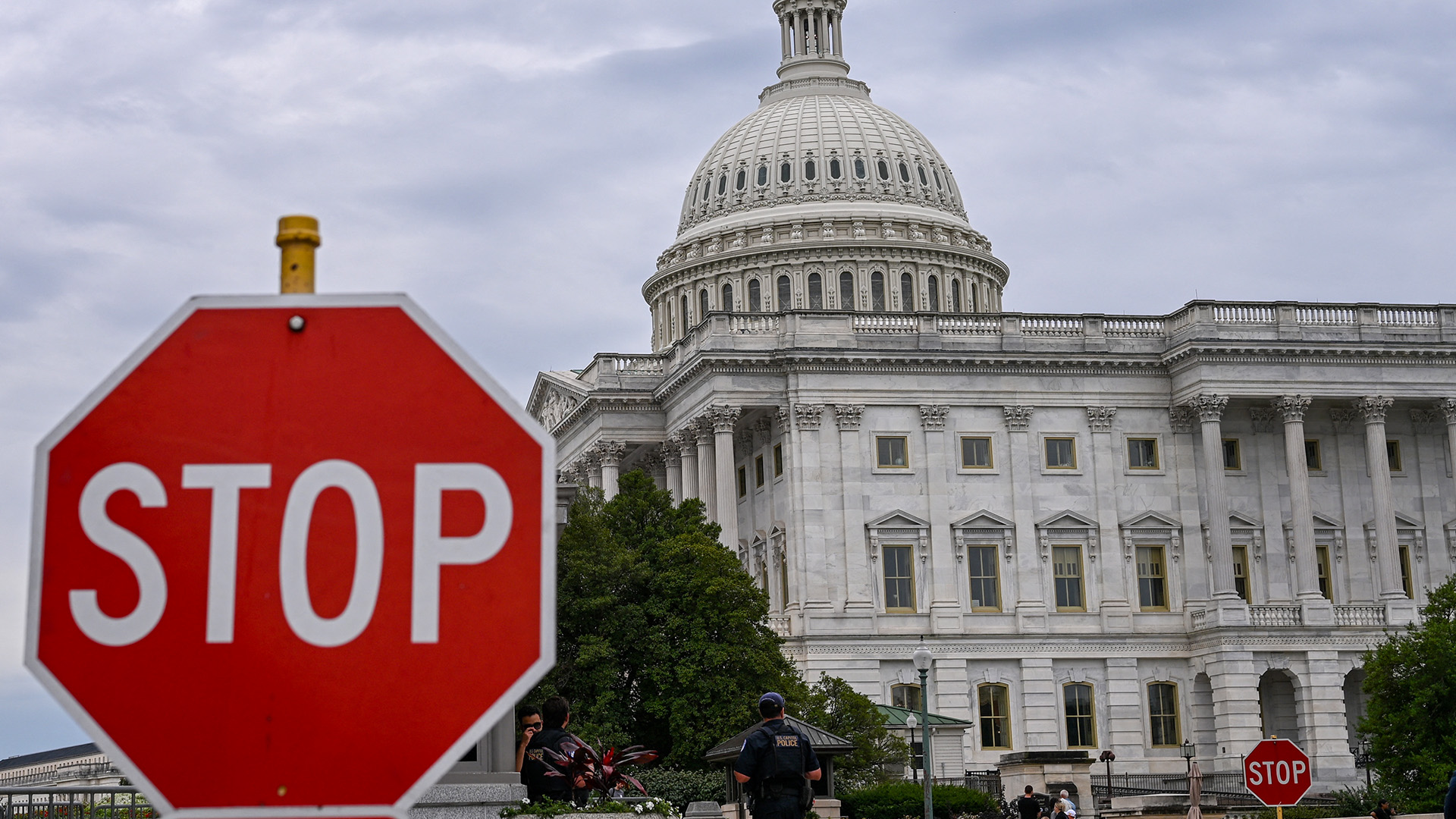 DC Bureau: Government shutdown ends – BorderReport