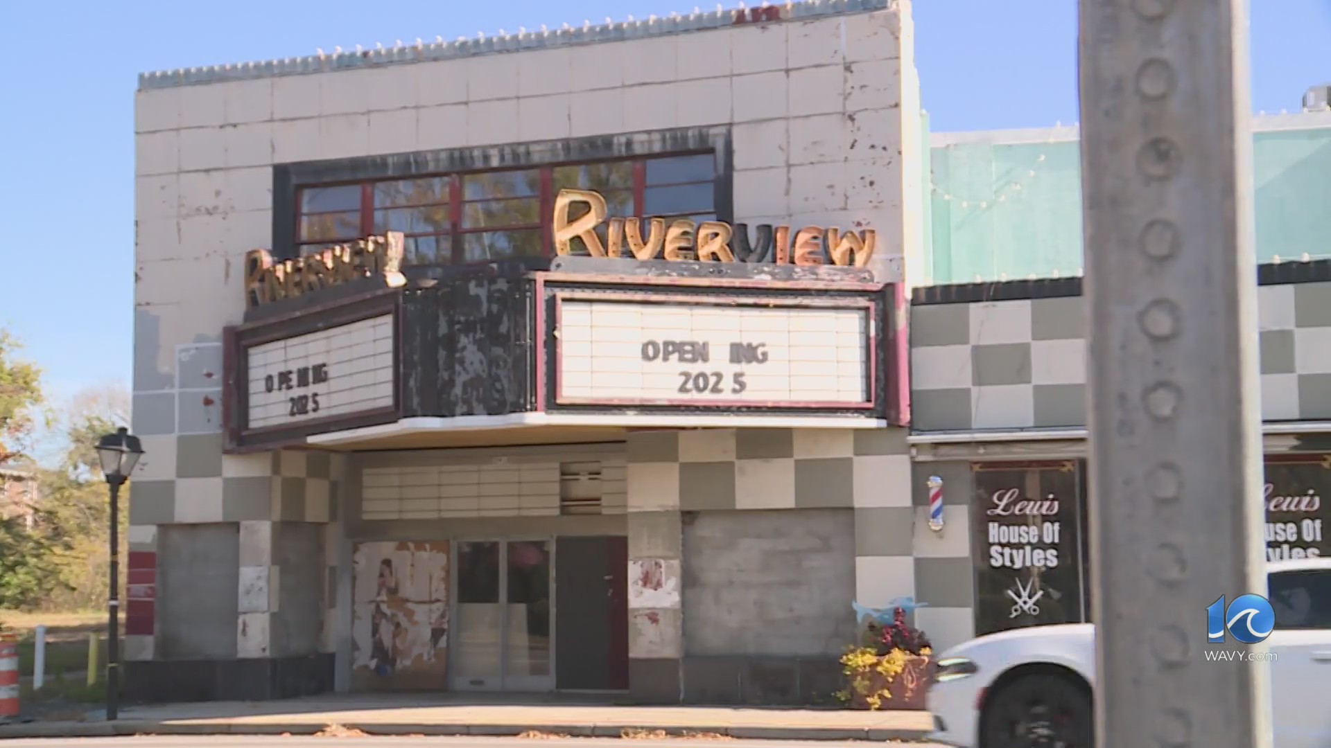 Riverview Theater restoration needs investor – WAVY.com