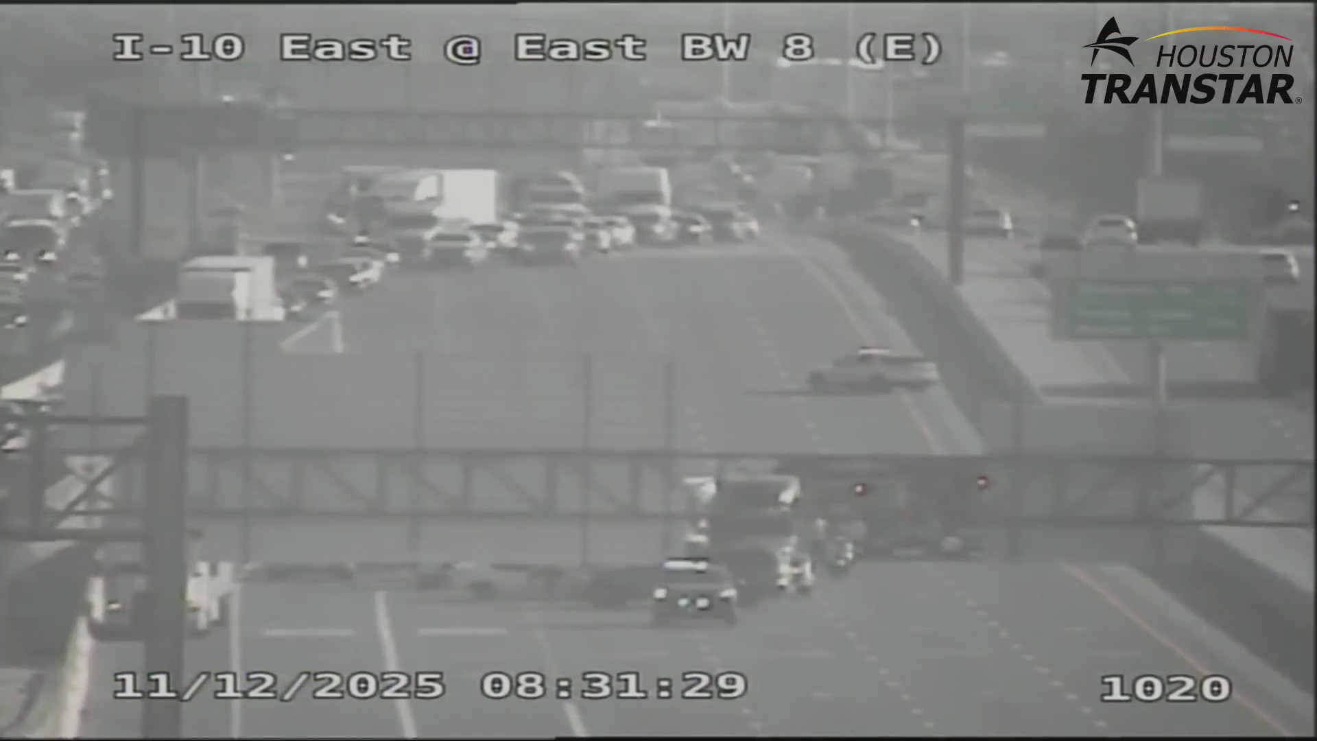 Major Three-Vehicle Crash Blocks All Lanes on I-10 East/WB – CW39 Houston