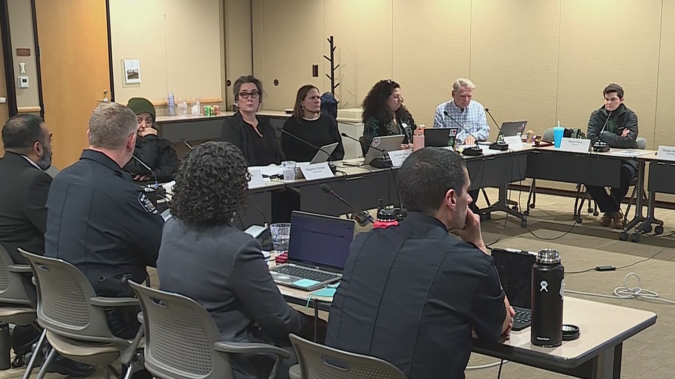 Hillsboro mulls ways to deal with ICE, fear – KOIN.com