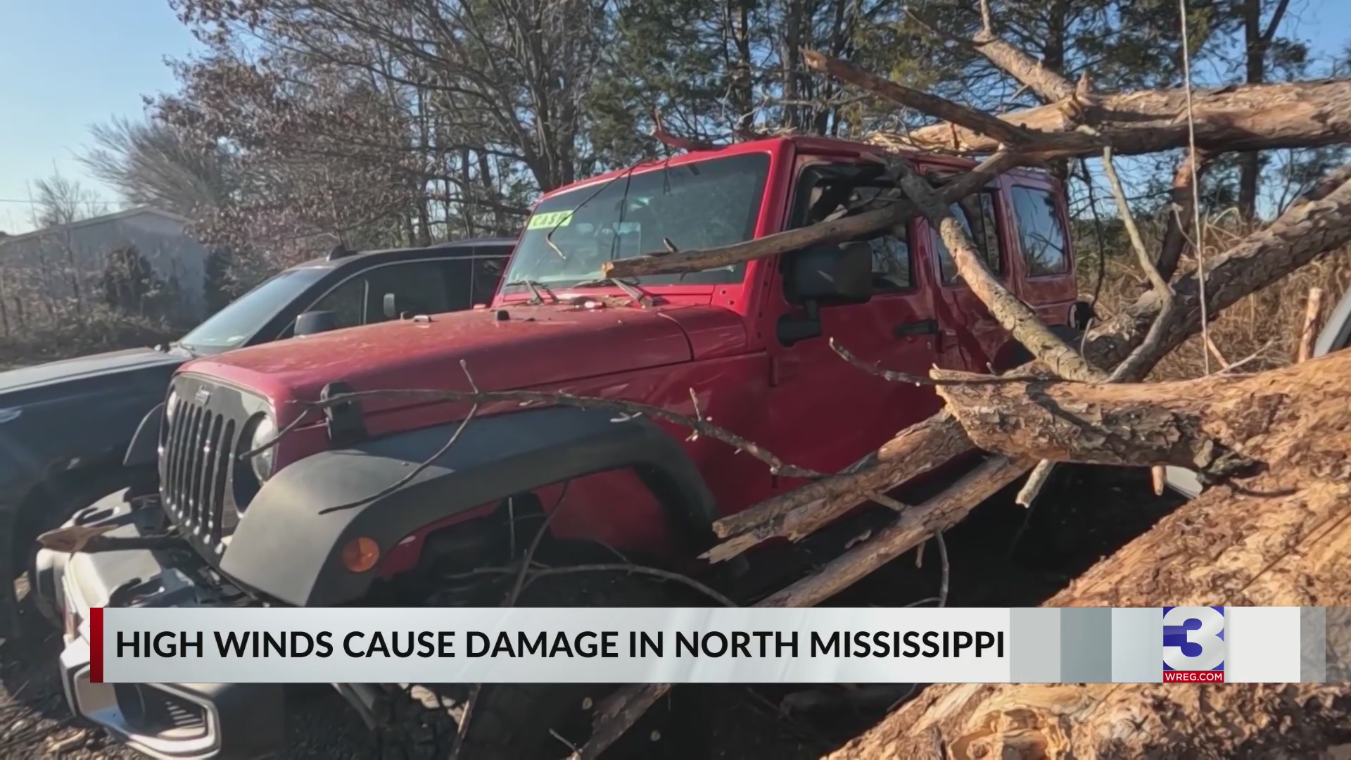 MS car salesman’s vehicles damaged by high winds – WREG.com