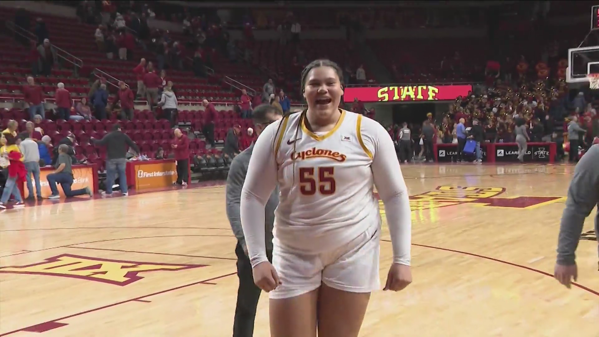 Audi Crooks scores 30 points, No. 10 Iowa State holds off No. 11 Iowa ...