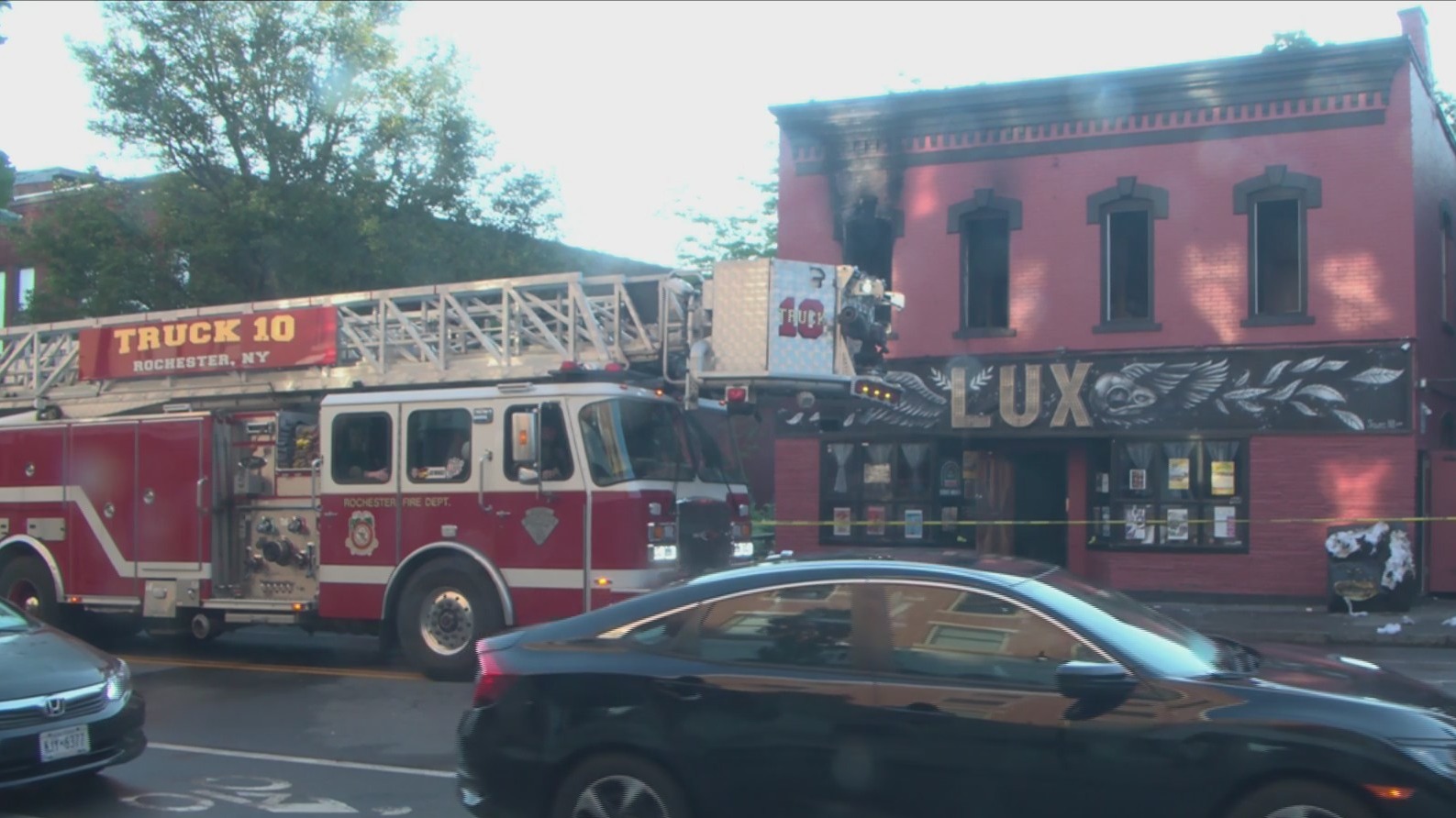Fire at building housing Lux Lounge; front blocked off – RochesterFirst
