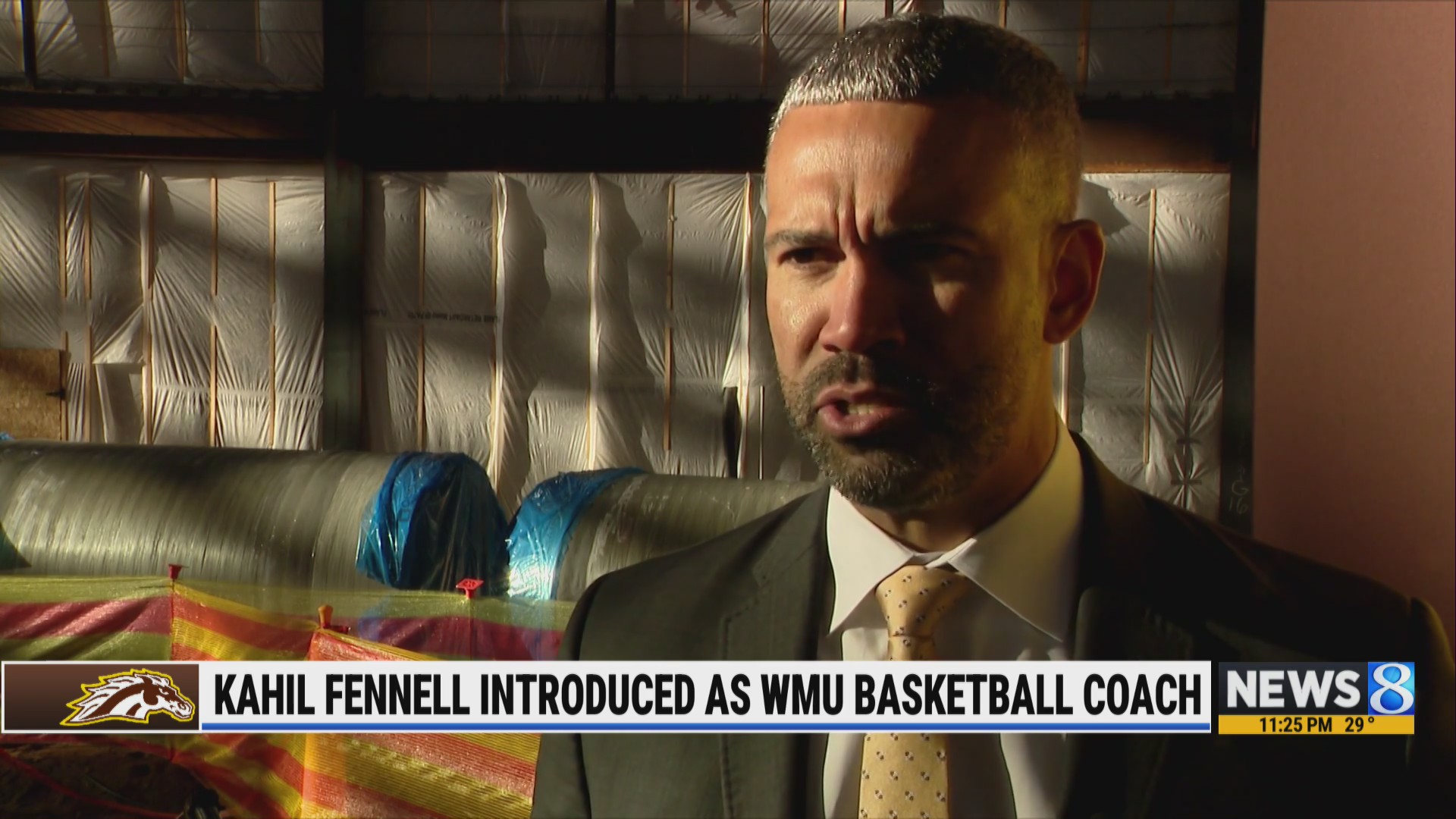 Kahil Fennell introduced as WMU basketball coach – KTLA