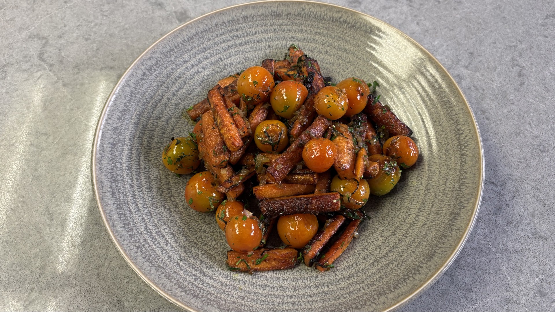 In The Kitchen: Curried Carrots with Blistered Tomatoes & Herbs – WPRI.com