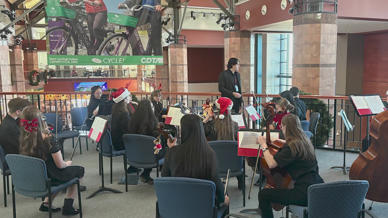 Holiday concert series returns to rail station – NEWS10 ABC