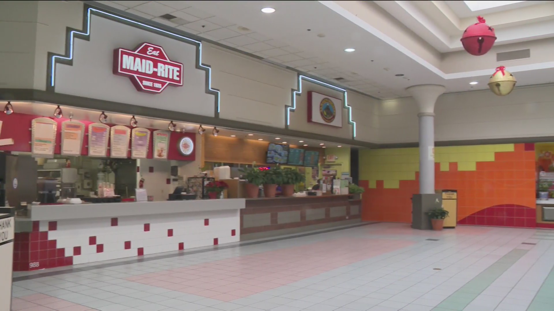 Merle Hay Food Court Restaurants face closure due to ice arena ...