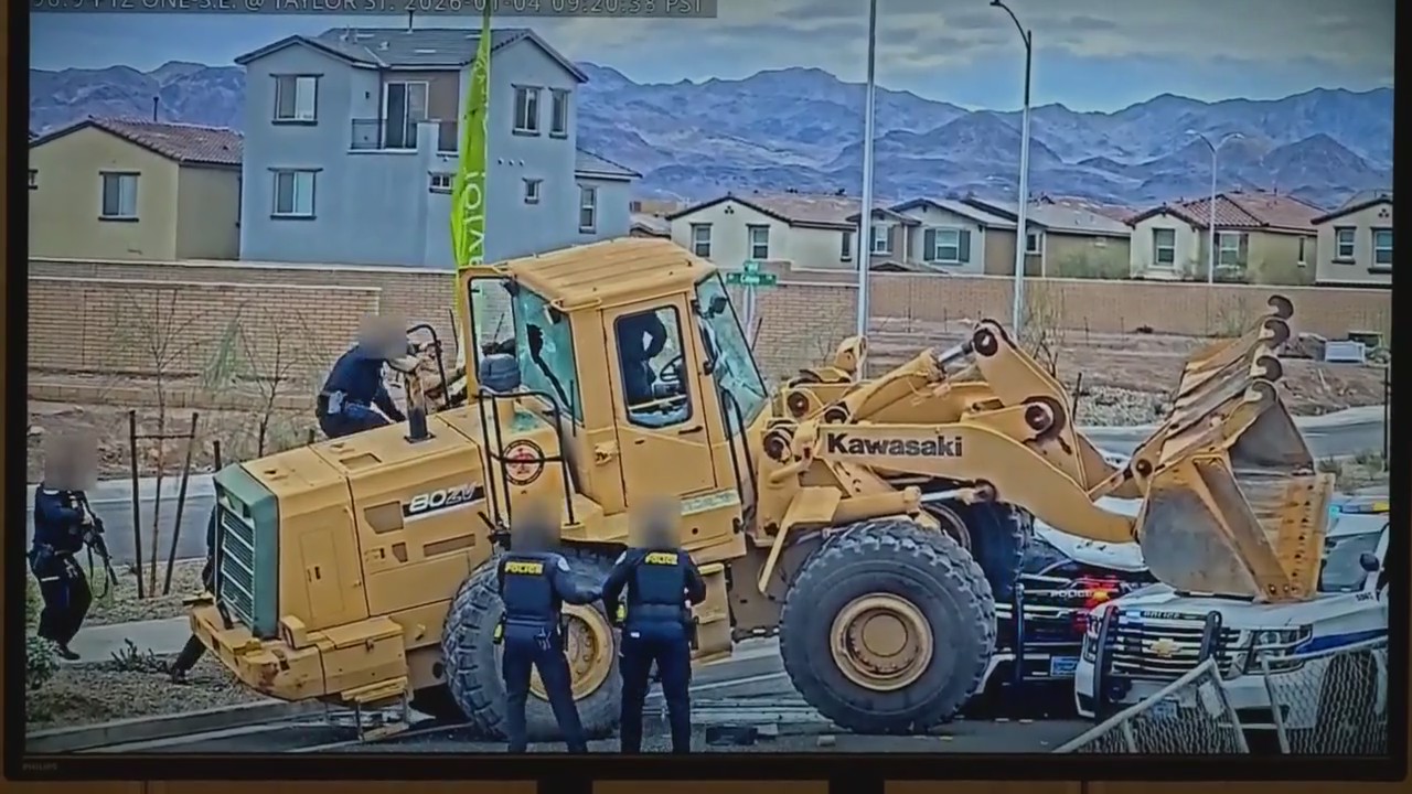 Police video shows construction equipment ramming police vehicles – WRBL