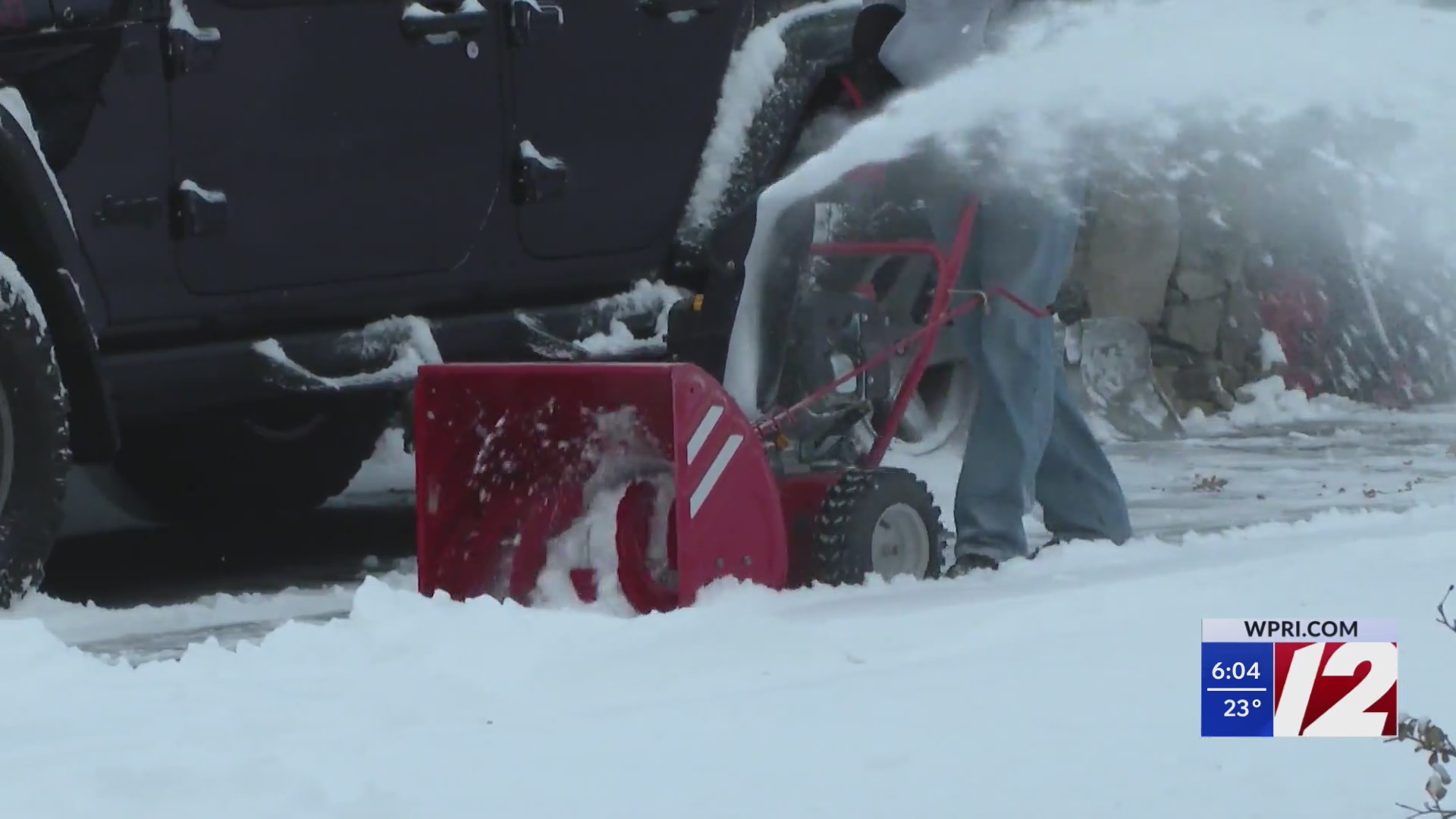Overnight snow causes dangerous driving conditions – WPRI.com