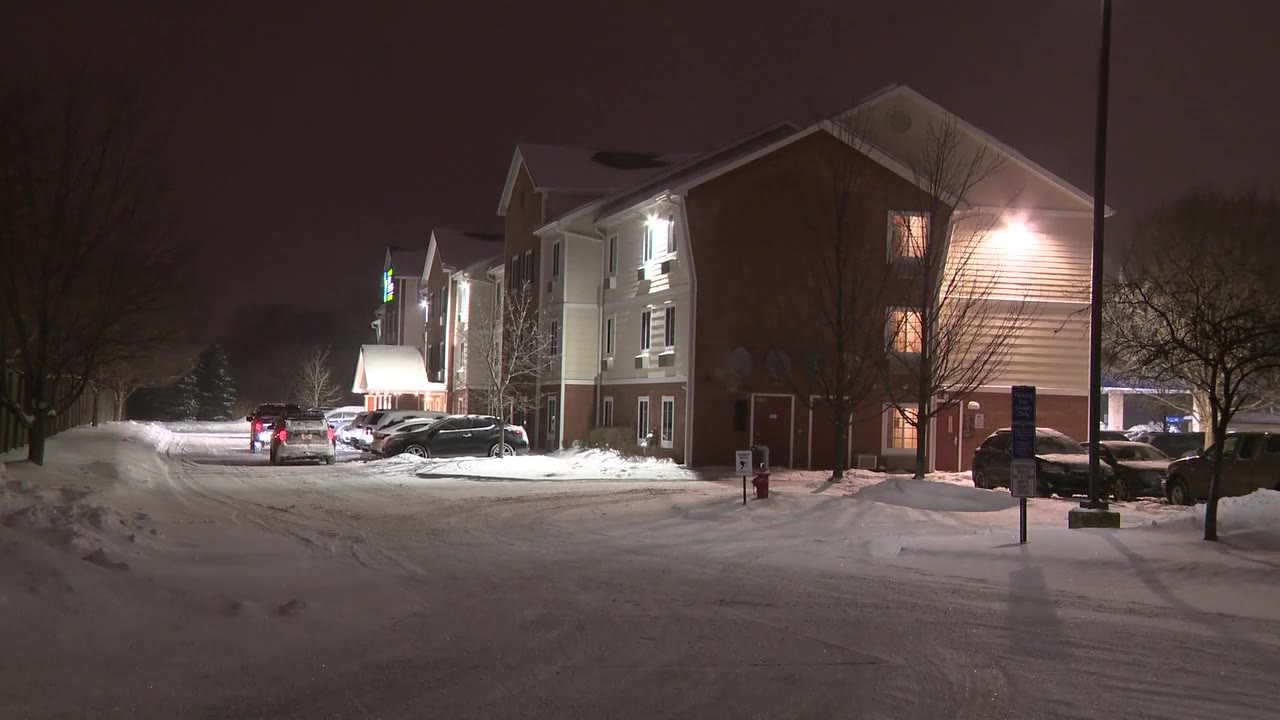 Mom charged after kids found wandering in Mentor in freezing weather ...