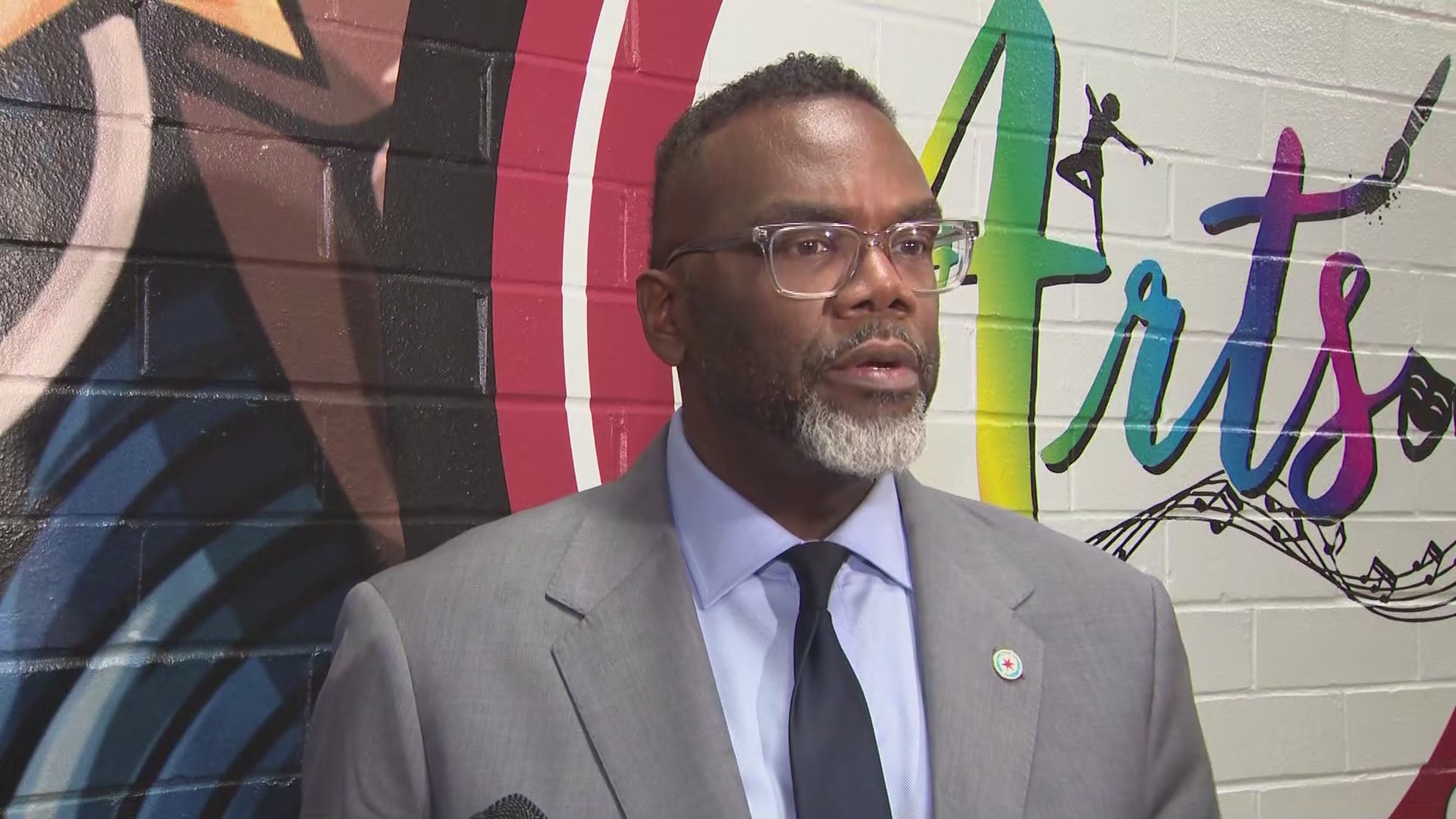 Mayor, CPS respond to viral video showing mother, children being ...