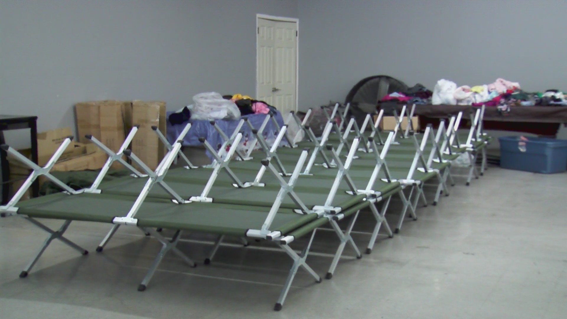 Little Rock event center opens warming shelter as cold drives surge for ...