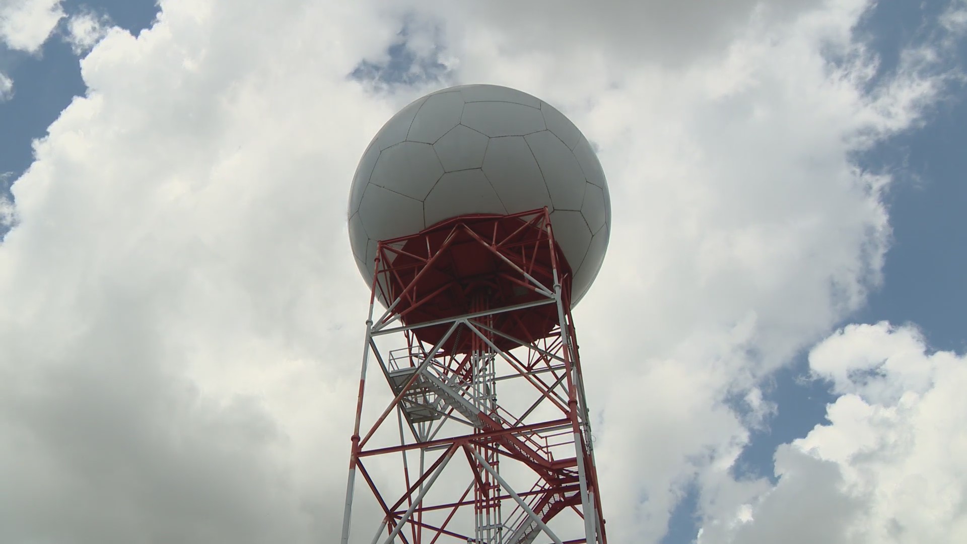 Inside the technology that powers Chicago’s Doppler radar – WGN-TV