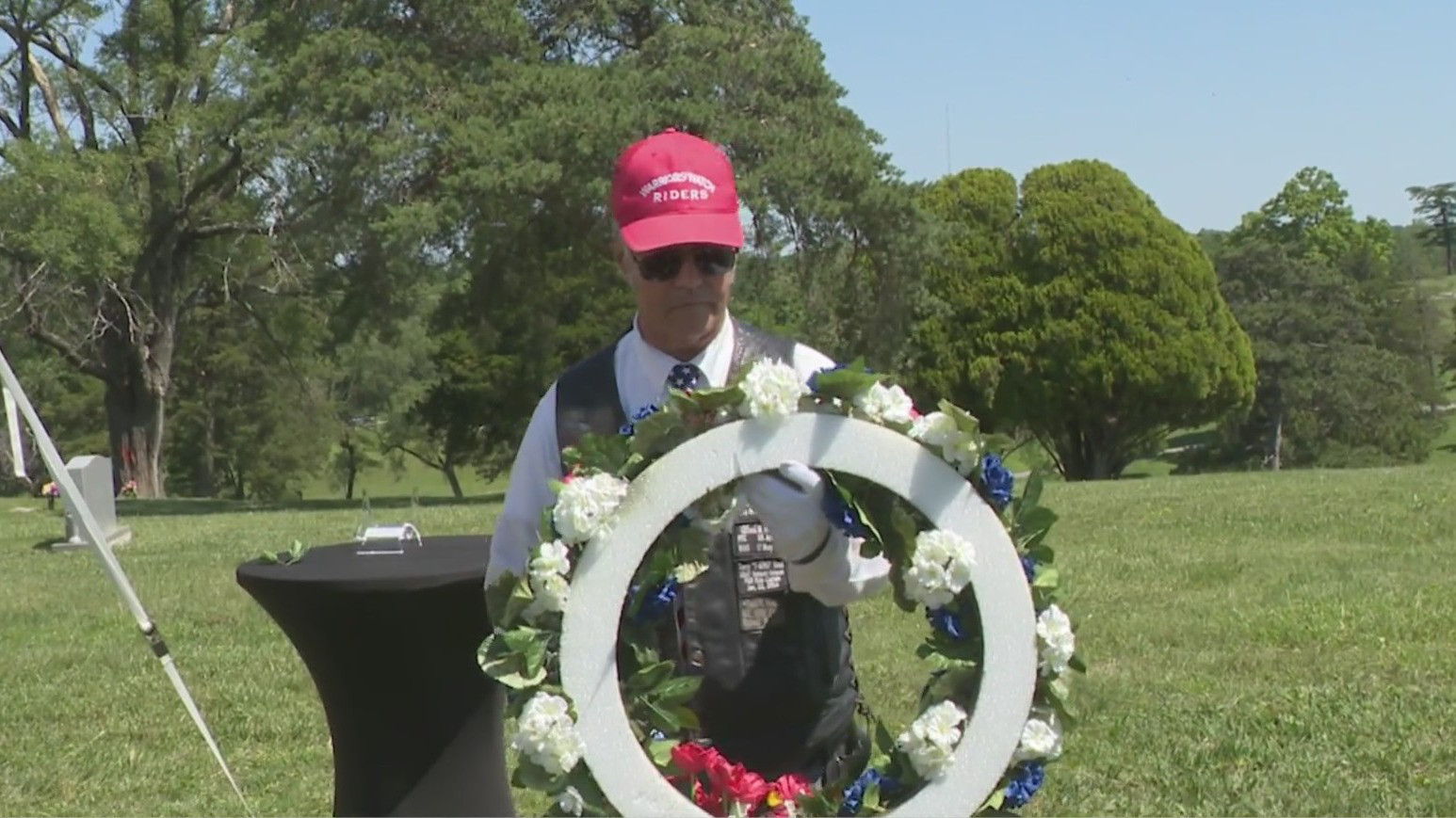 KC cemetery hosts Memorial Day ceremony honoring veterans – FOX 4 ...