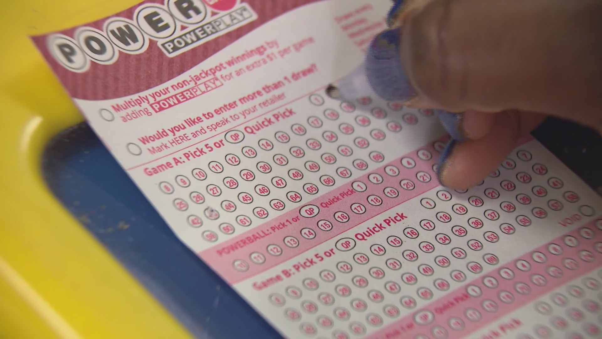Powerball’s Christmas Eve jackpot grows to $1.7B – WGN-TV