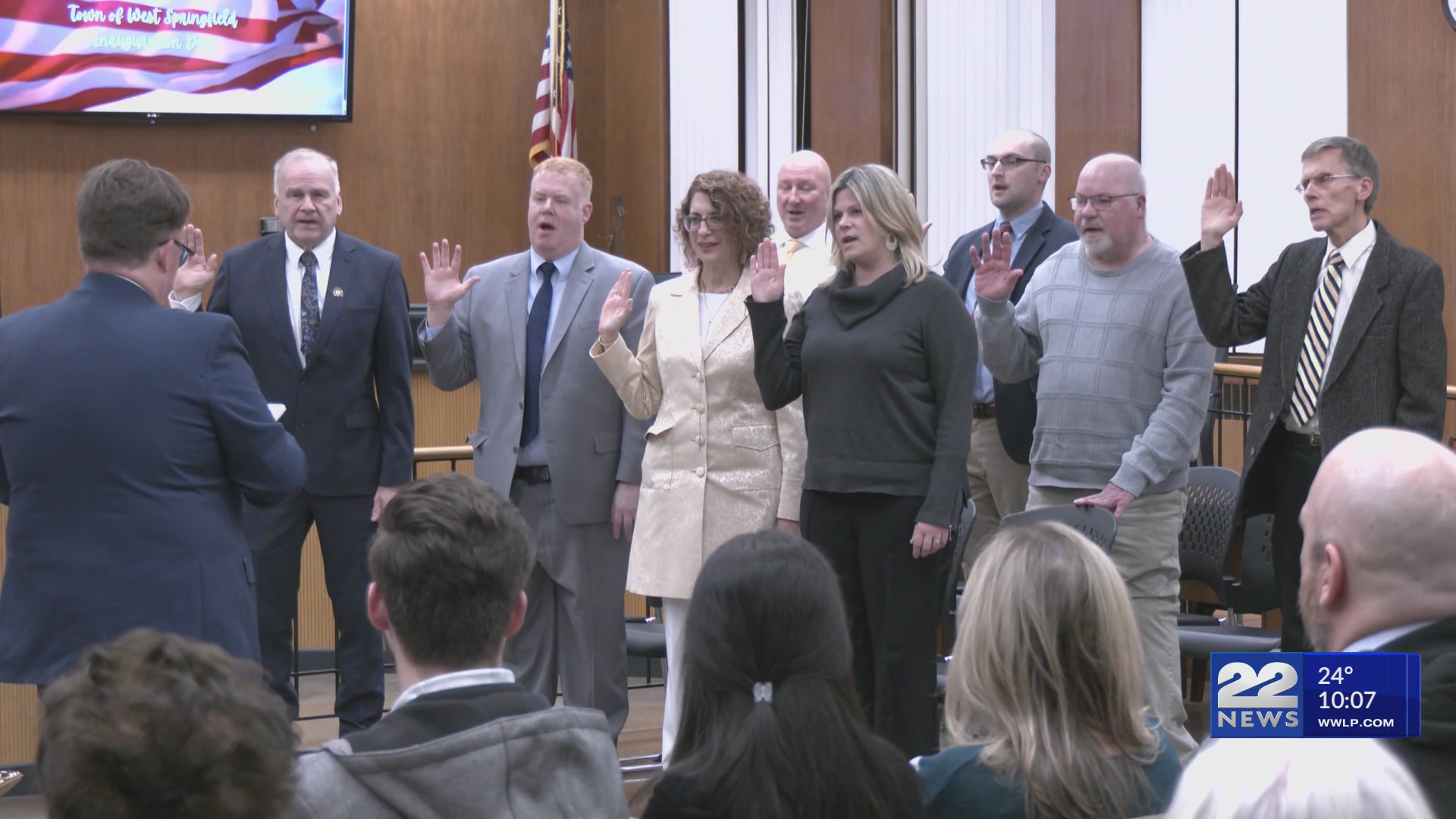 Mayor William Reichelt, West Springfield officials sworn in at ceremony ...