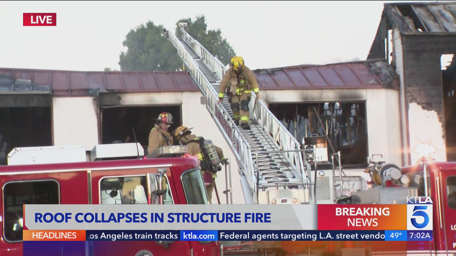 Roof collapses in massive office building fire in Winnetka – KTLA
