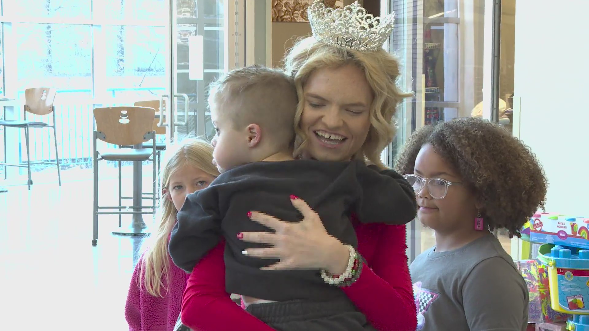 Miss Heartland Universal brings smiles to Freeman Health kids – KSNF ...
