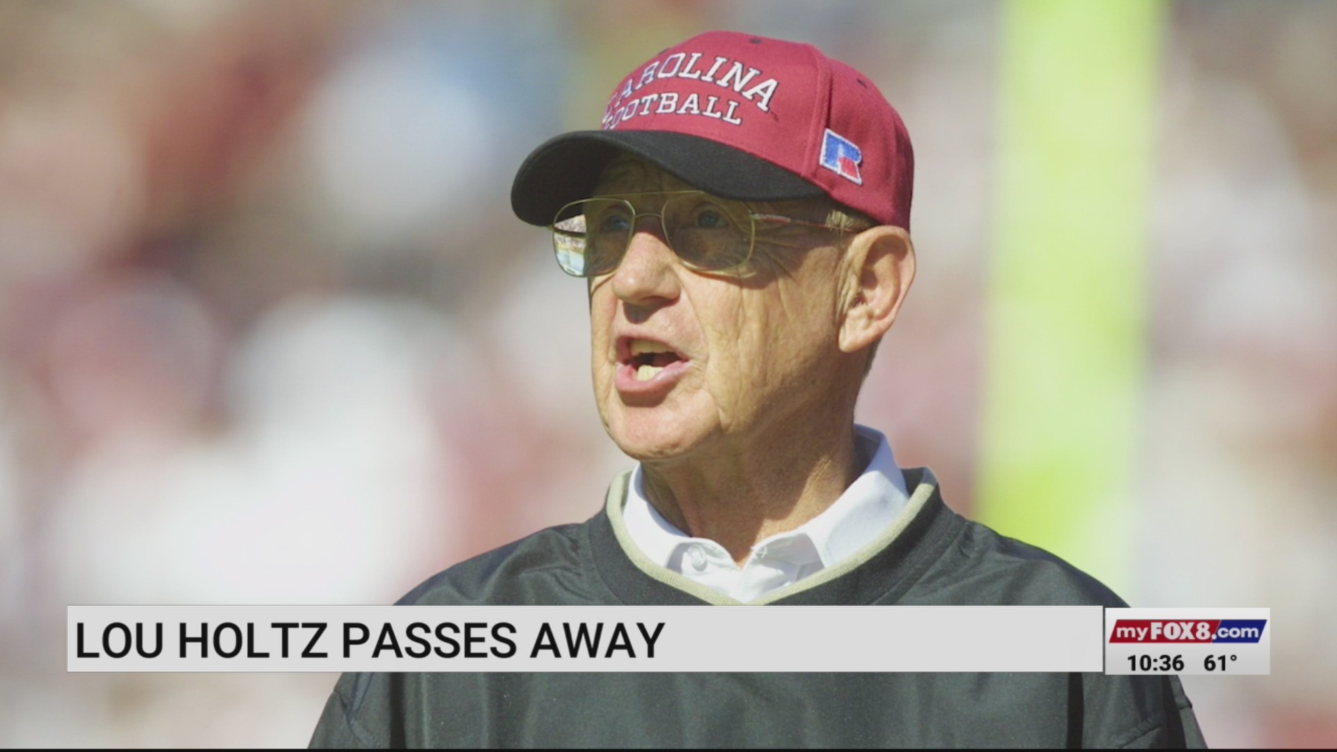 Legendary Notre Dame football coach Lou Holtz has died at 89, family ...