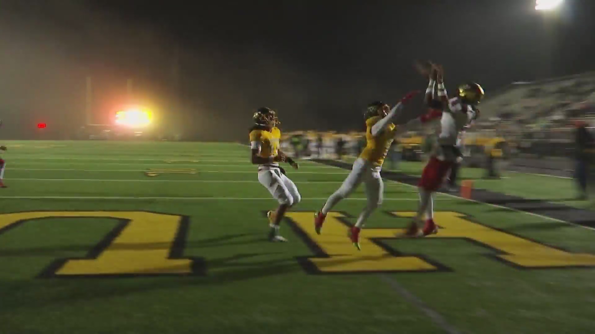 WOWK High School Football 2025: Play of the Week 14 – WOWK 13 News