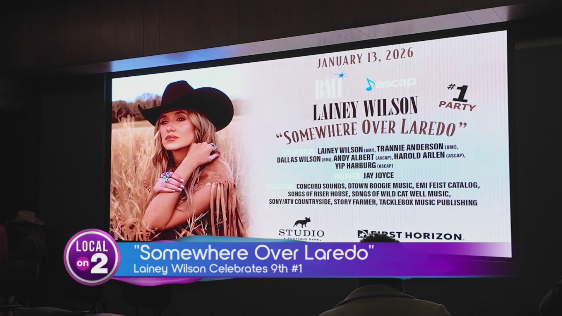 Lainey Wilson’s #1 Party: “Somewhere Over Laredo” – WKRN News 2