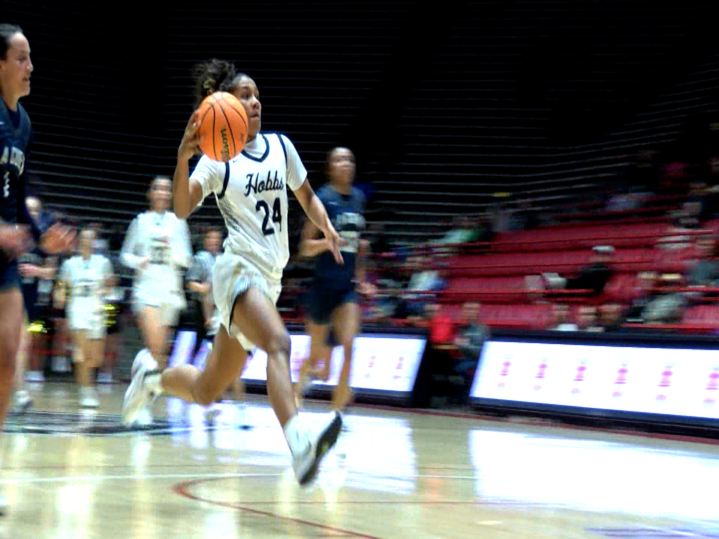 Hobbs girls outlast La Cueva – KRQE NEWS 13 – Breaking News ...