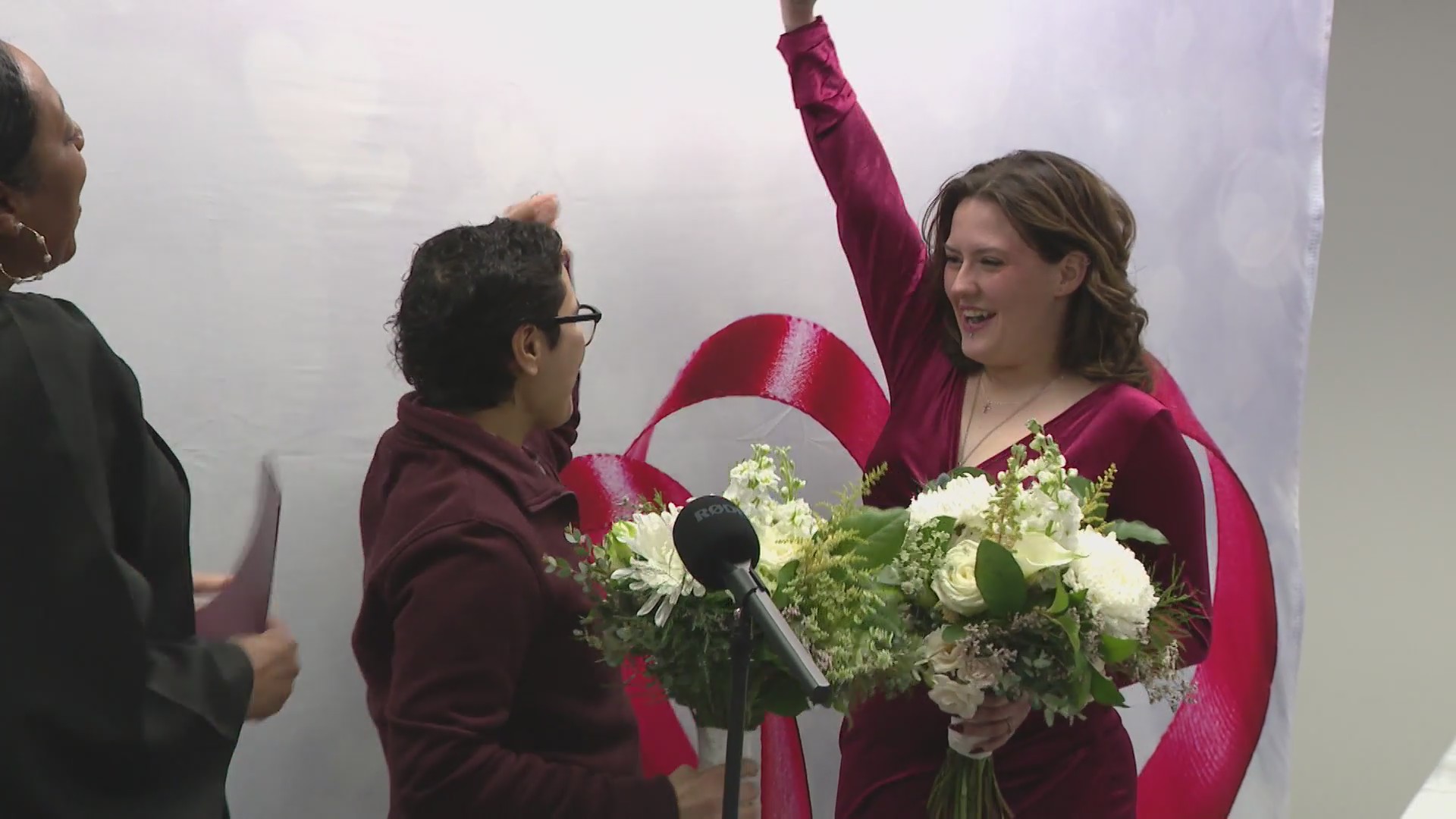 Humboldt Park couple receives Cook County’s first marriage license of ...