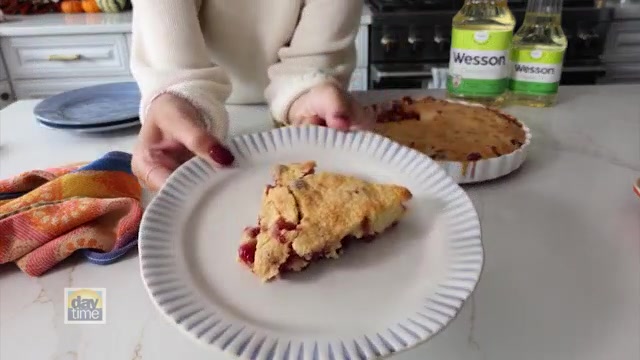 Thanksgiving baking with content creator, Abigail Harris Shea | Daytime ...
