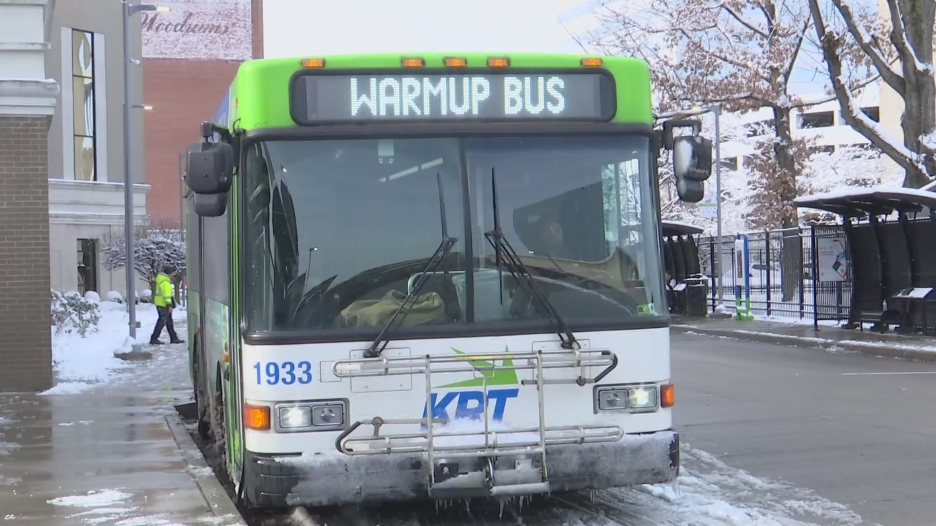 KRT offers warm-up bus for residents – WOWK 13 News