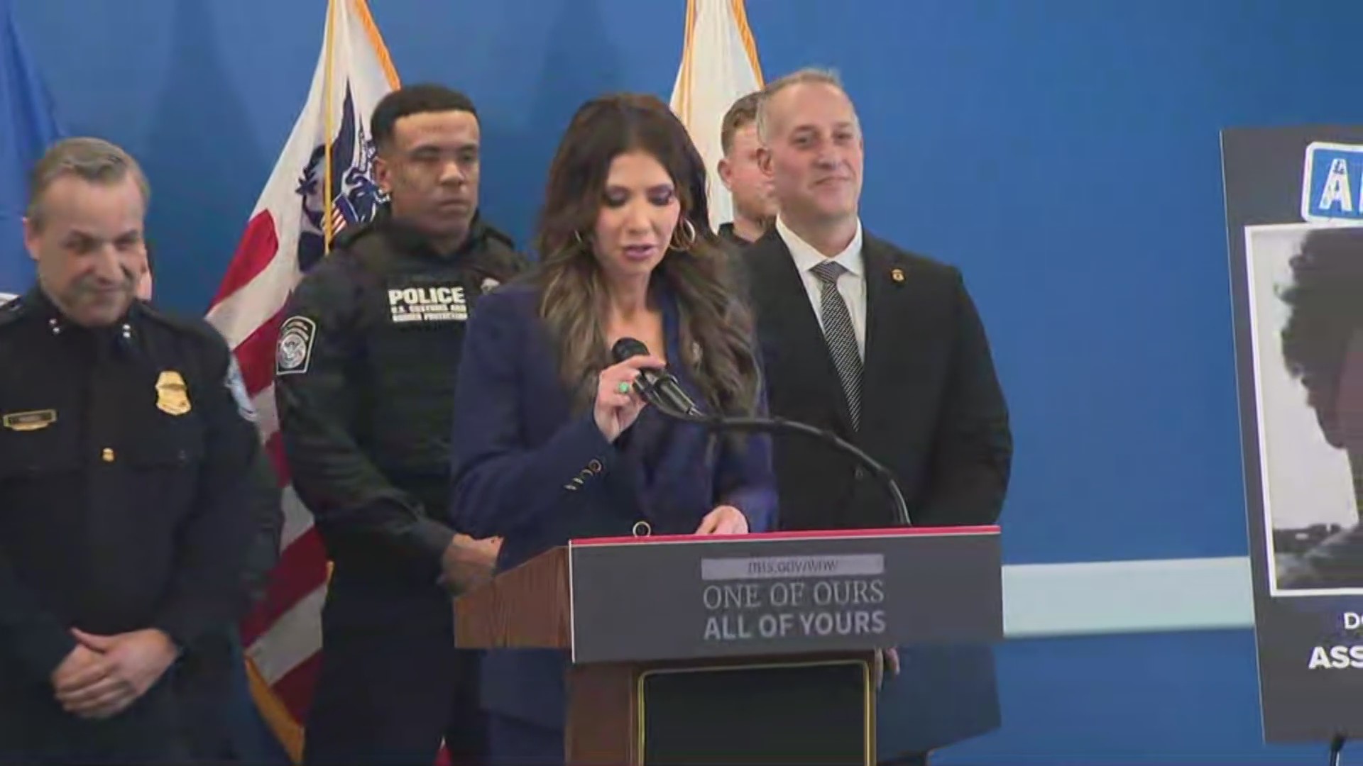 DHS Secretary Kristi Noem visits NYC to address ICE operations – PIX11