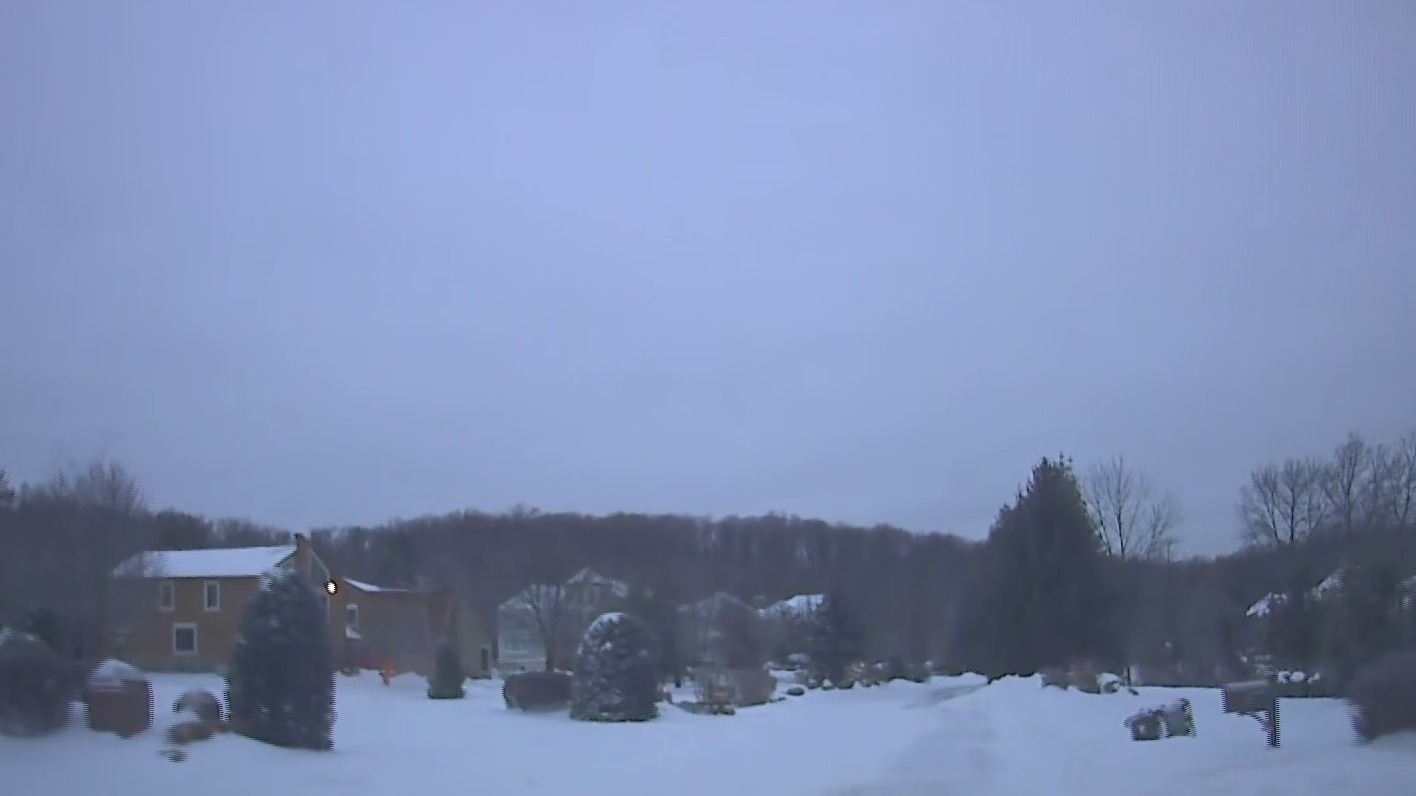 Crews plow streets across NY, NJ as cleanup from snowstorm begins – PIX11