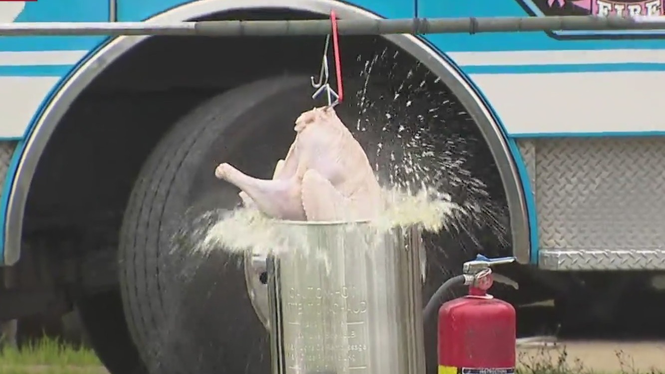 Fire crews demonstrate dangers of deep-frying Thanksgiving turkey ...