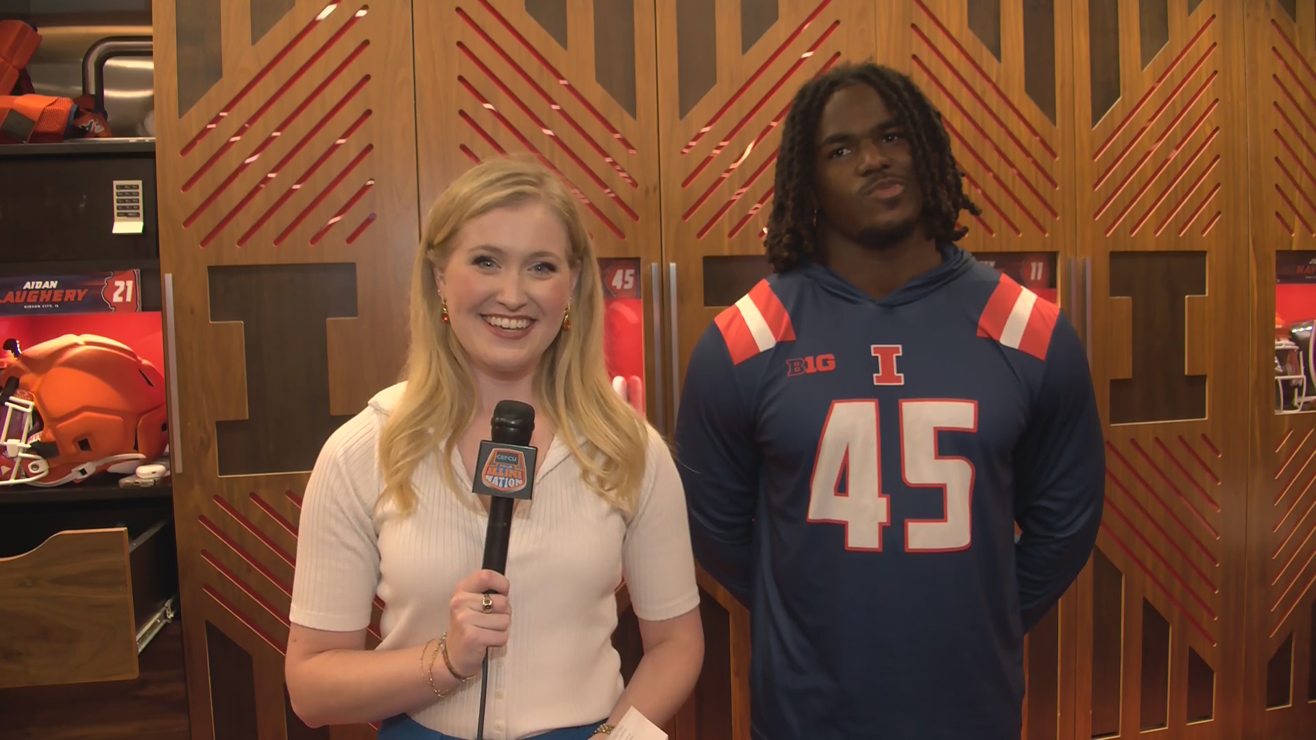LIVE: One-on-one with Malachi Hood at Illinois football Media Day ...