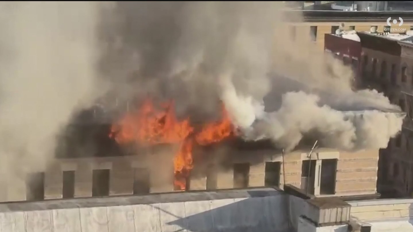 Fire breaks out at Upper West Side apartment building – PIX11