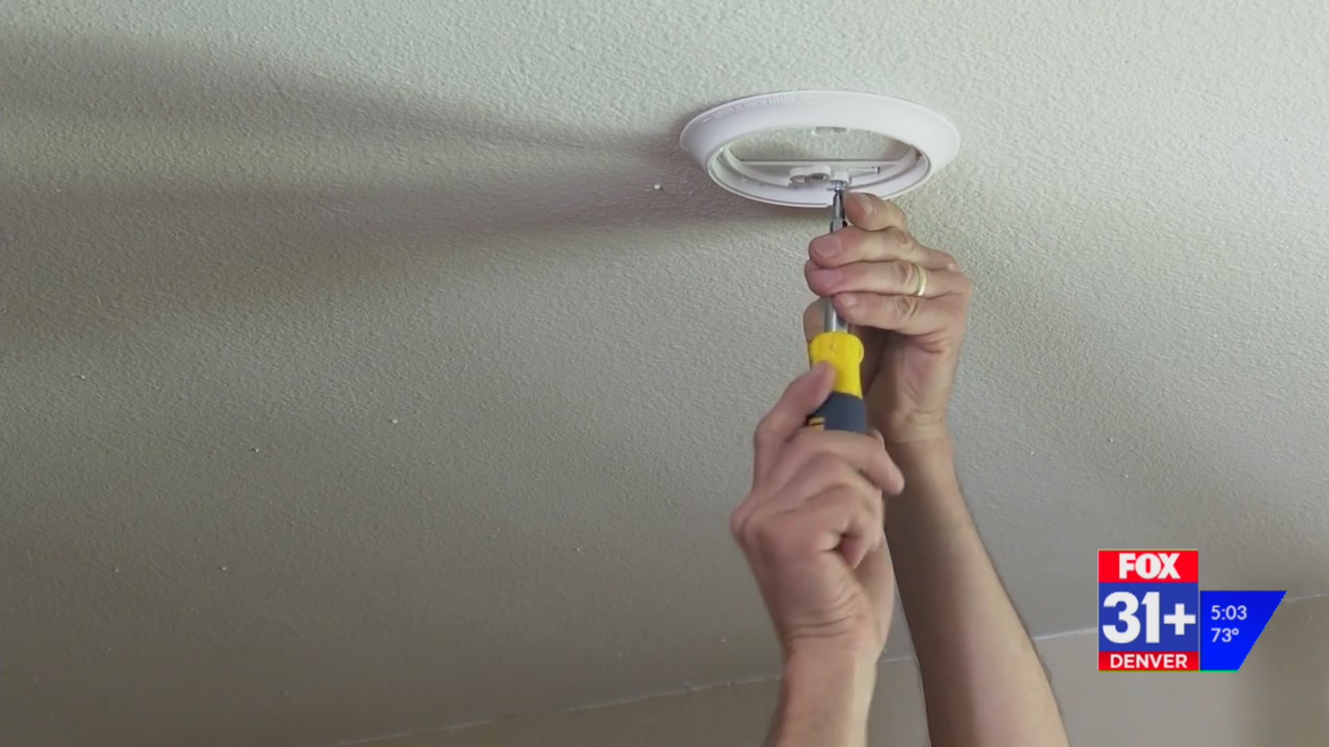 Red Cross volunteers install free smoke alarms in dozens of Denver ...