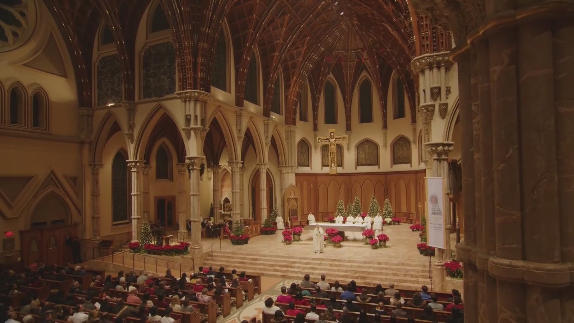 Chicagoans gather for Midnight Mass at Holy Name Cathedral – WGN-TV