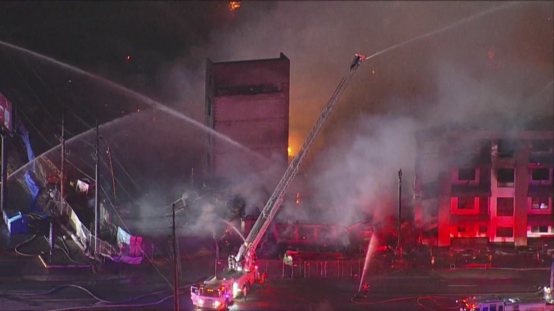 Man arrested in connection to massive apartment complex fire in Denver ...