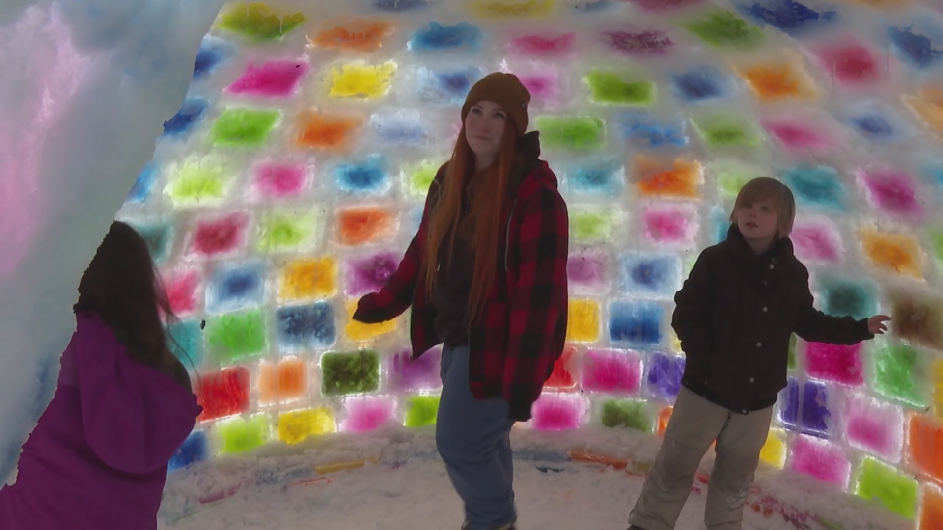 North Haven family builds homemade rainbow igloo thanks to extreme cold ...