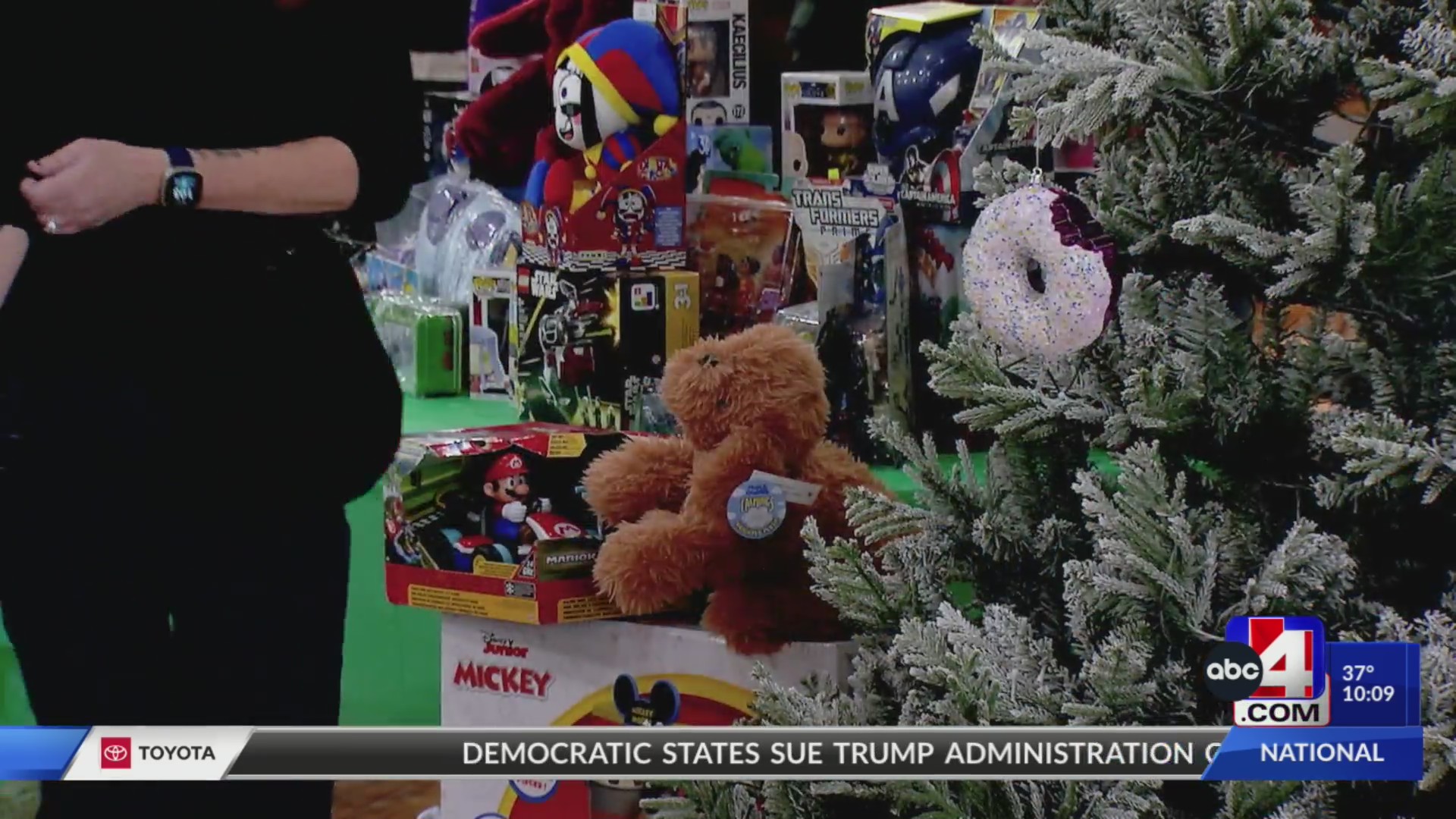 The Utah Arts Alliance 10th Annual Officer Doug Barney Memorial Toy ...