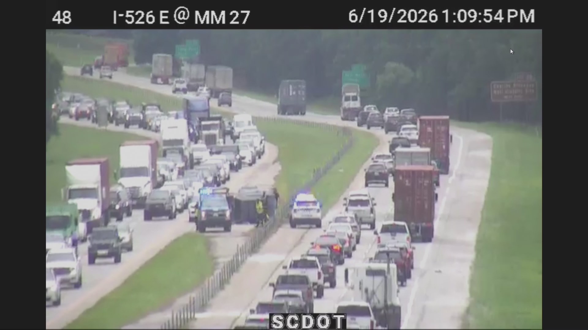 Crews respond to overturned vehicle on I-526 westbound Friday: MPPD ...