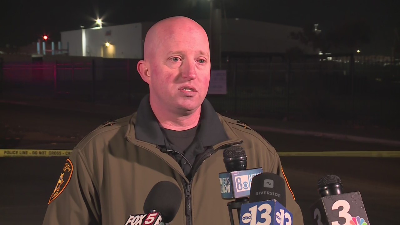 LVMPD Captain Ryan Wiggins discusses shooting involving police officer ...