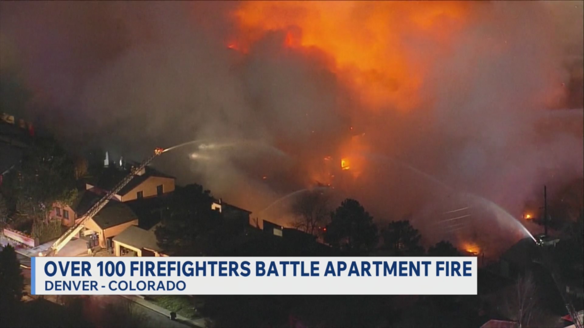 More than 100 firefighters battle apartment fire in Denver – WKRN News 2